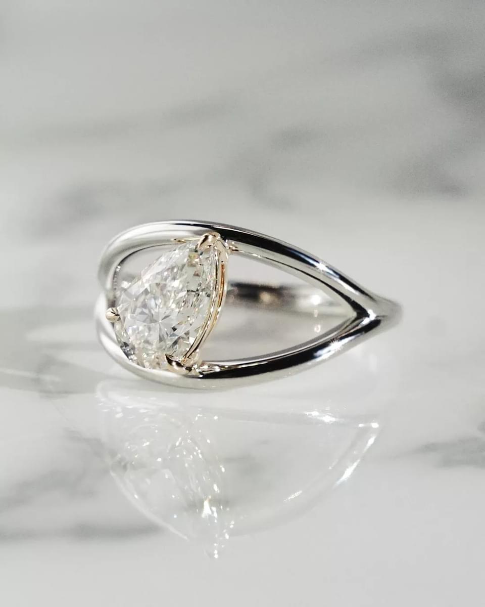 This Engagement Ring Setting Will Have You Thinking About Splitting in ...